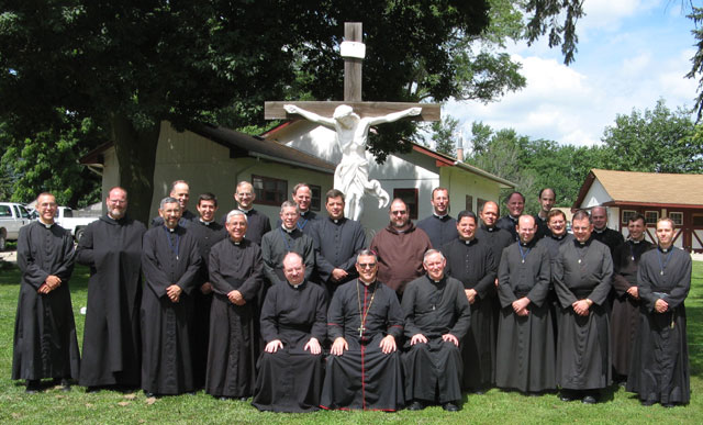 CMRI Priests – CMRI: Congregation of Mary Immaculate Queen